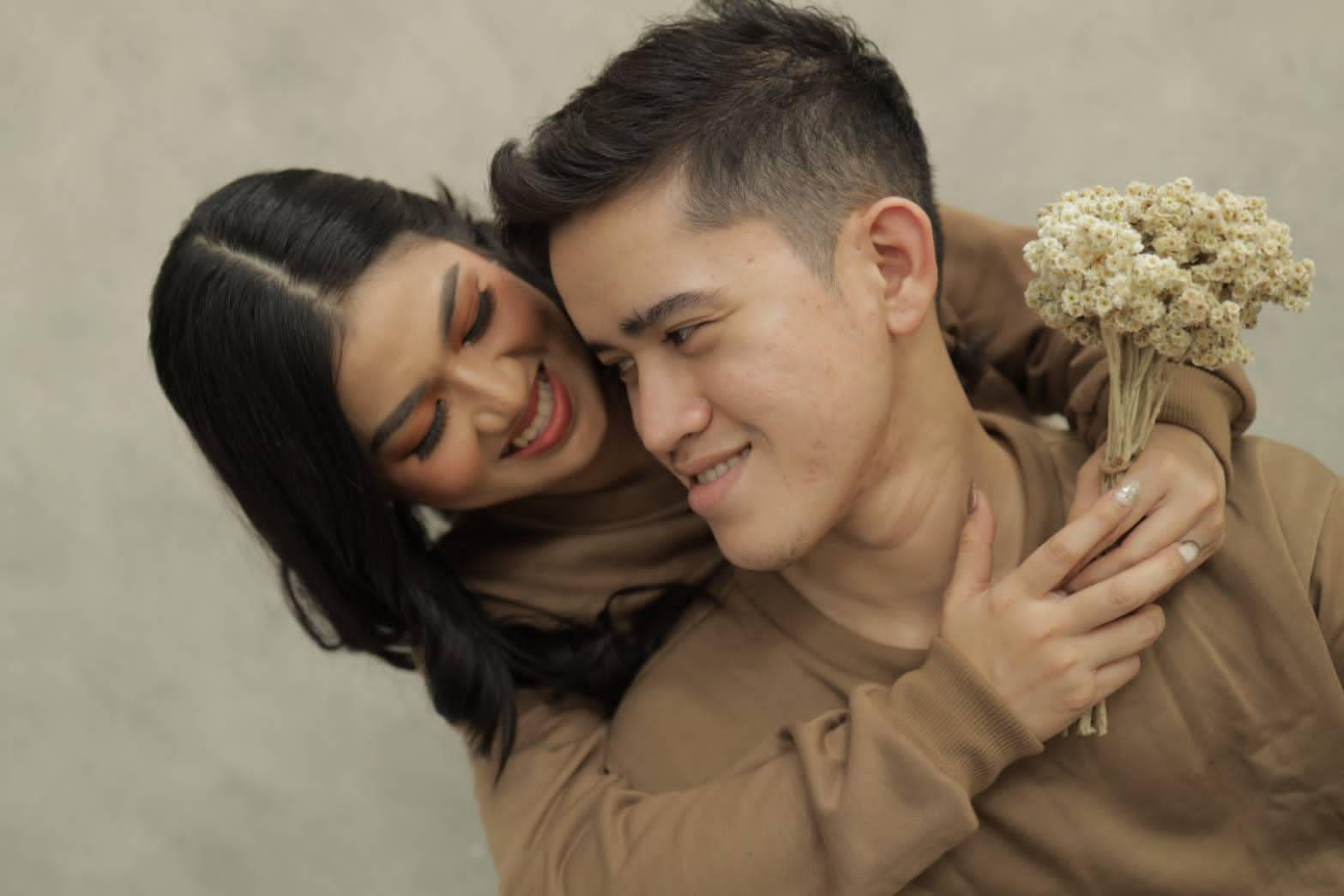 The Wedding of Ennos & Santika - einvite.id