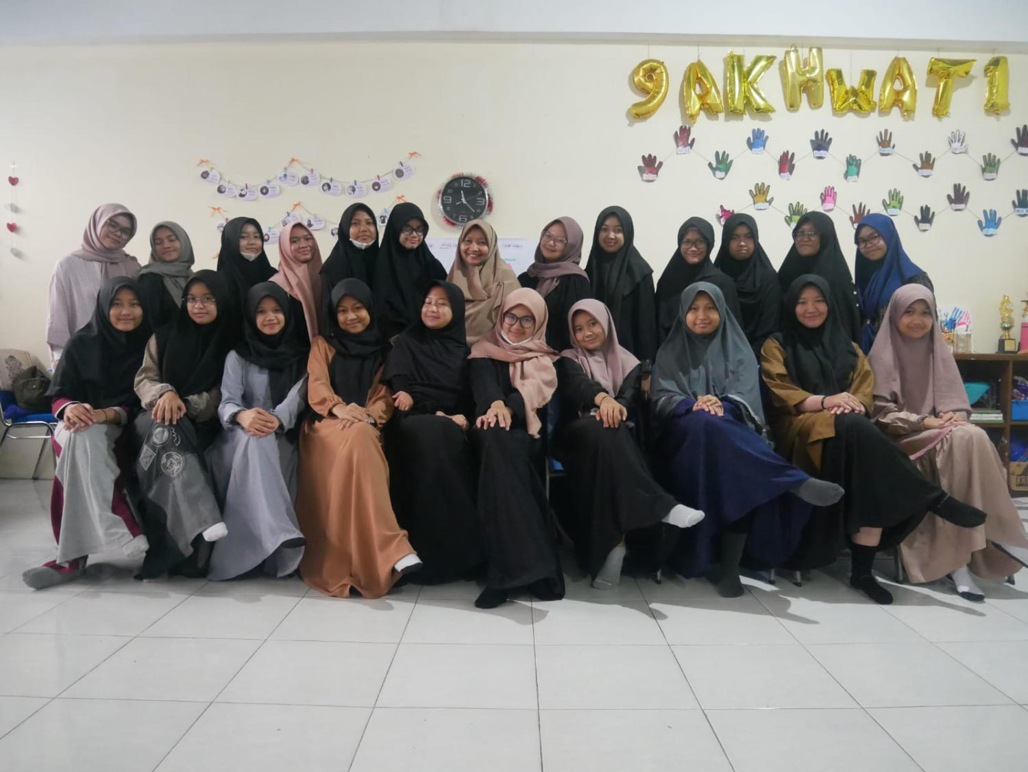 Wisuda Metode Belajar 'Ilman Wa Ruuhan Dan Tahfidz Al Quran Juz 30,29 ...