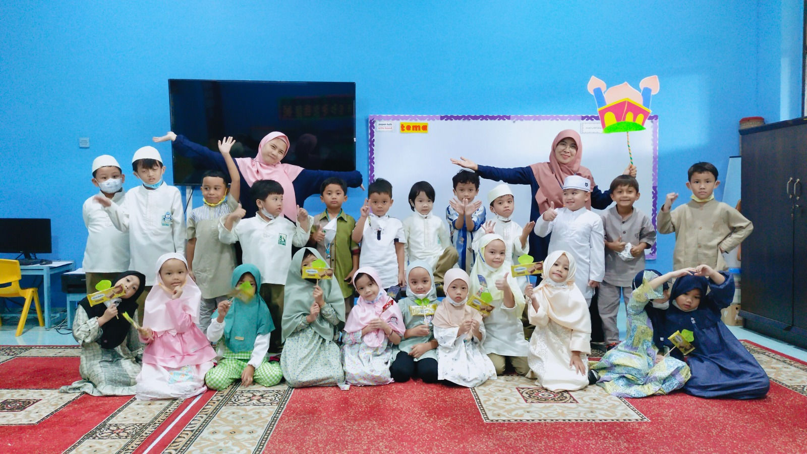 Penyerahan Surat Keterangan Tamat Belajar TK Islam Al-Azhar Kelapa ...